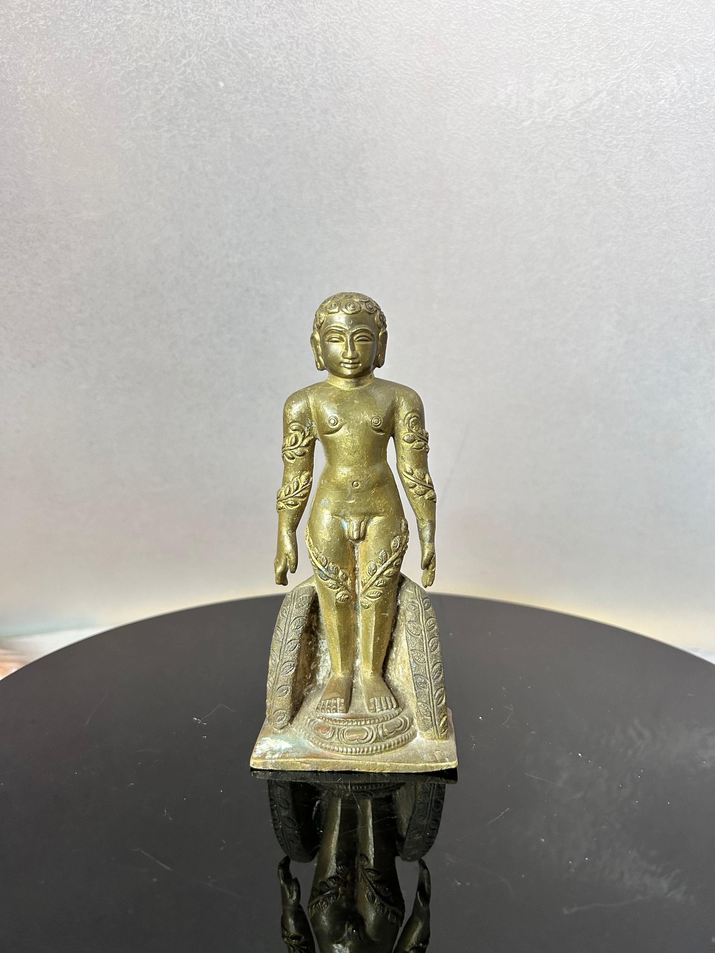 Vintage bronze made mahaveera idol – MoorthiWala